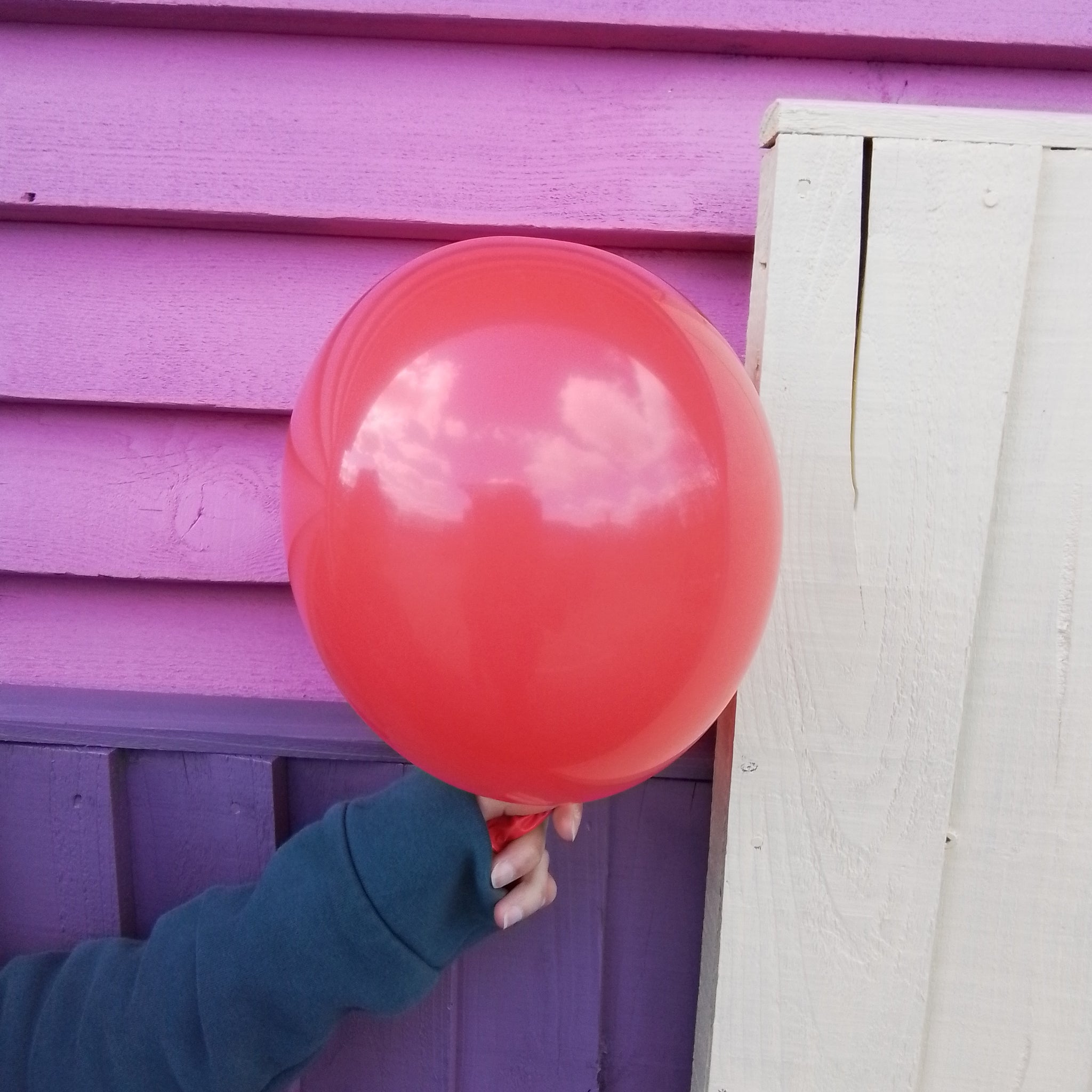 Gemar Red #005 – Pro Balloon Shop